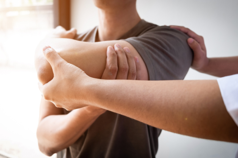 Ejercicios para el manguito rotador. Fortalece tus hombros